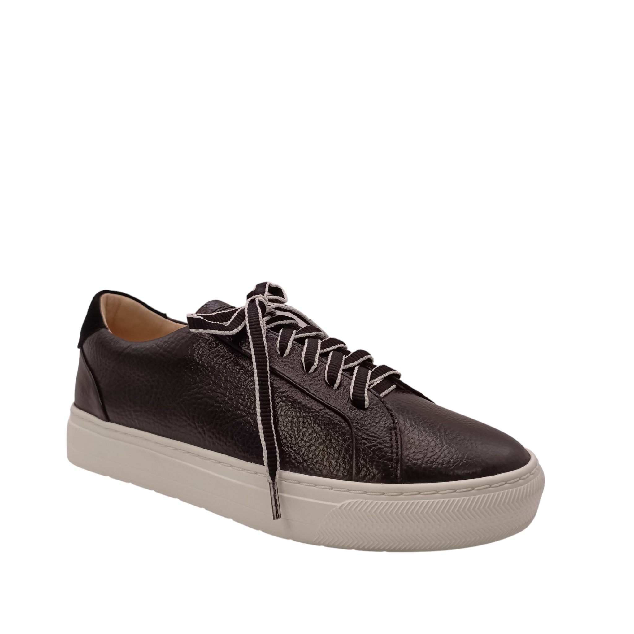 Mim IV from Frankie4. Shop Womens Black Leather Sneakers shoe&me NZ